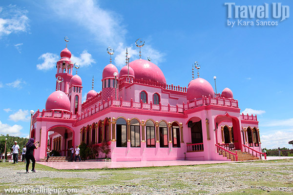 Pink-Mosque-in-Maguindanao-facade – Travel Up